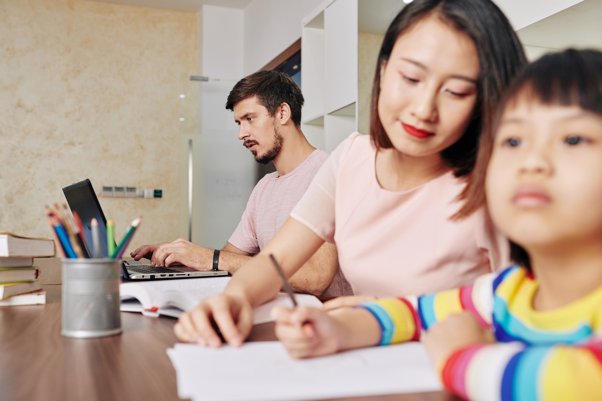 How to Manage Work at Home and Family Life - Selectcom